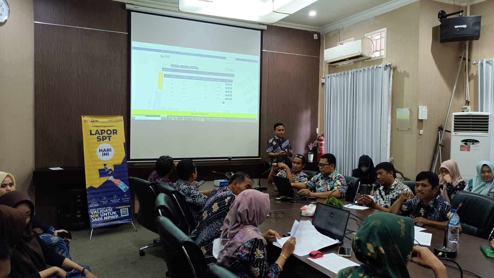 Sambangi Bappeda Kutim, Pajak Sangatta Asistensi Pelaporan SPT Tahunan | Direktorat Jenderal Pajak